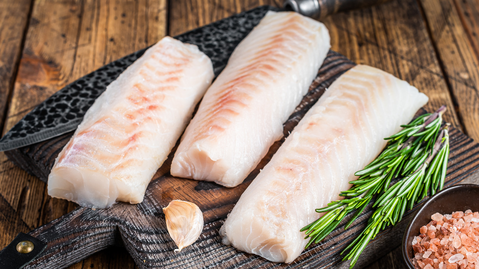 The Simple Reason You Won't Find 'Organic' Fish At The Grocery Store
