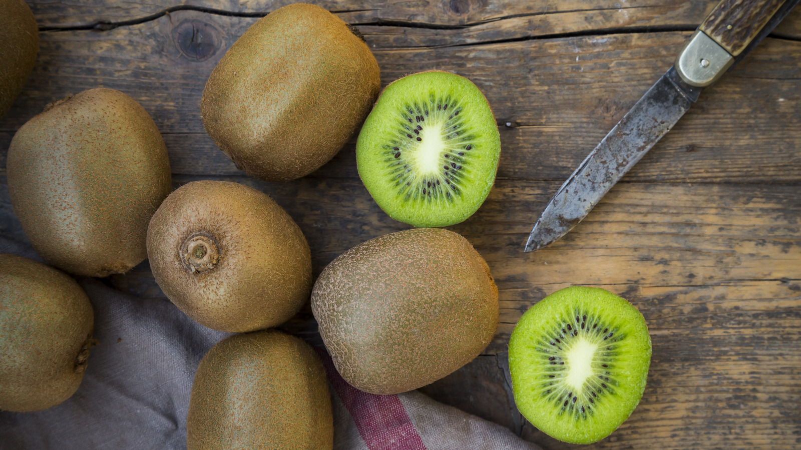 The Smell Test For Identifying Ripe Kiwi