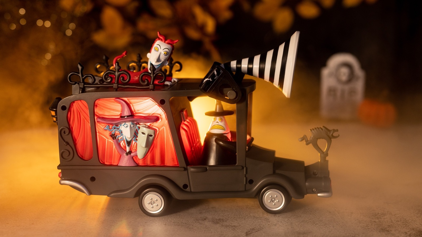 The Spooky Novelty Popcorn Bucket That Disney Fans Absolutely Adore