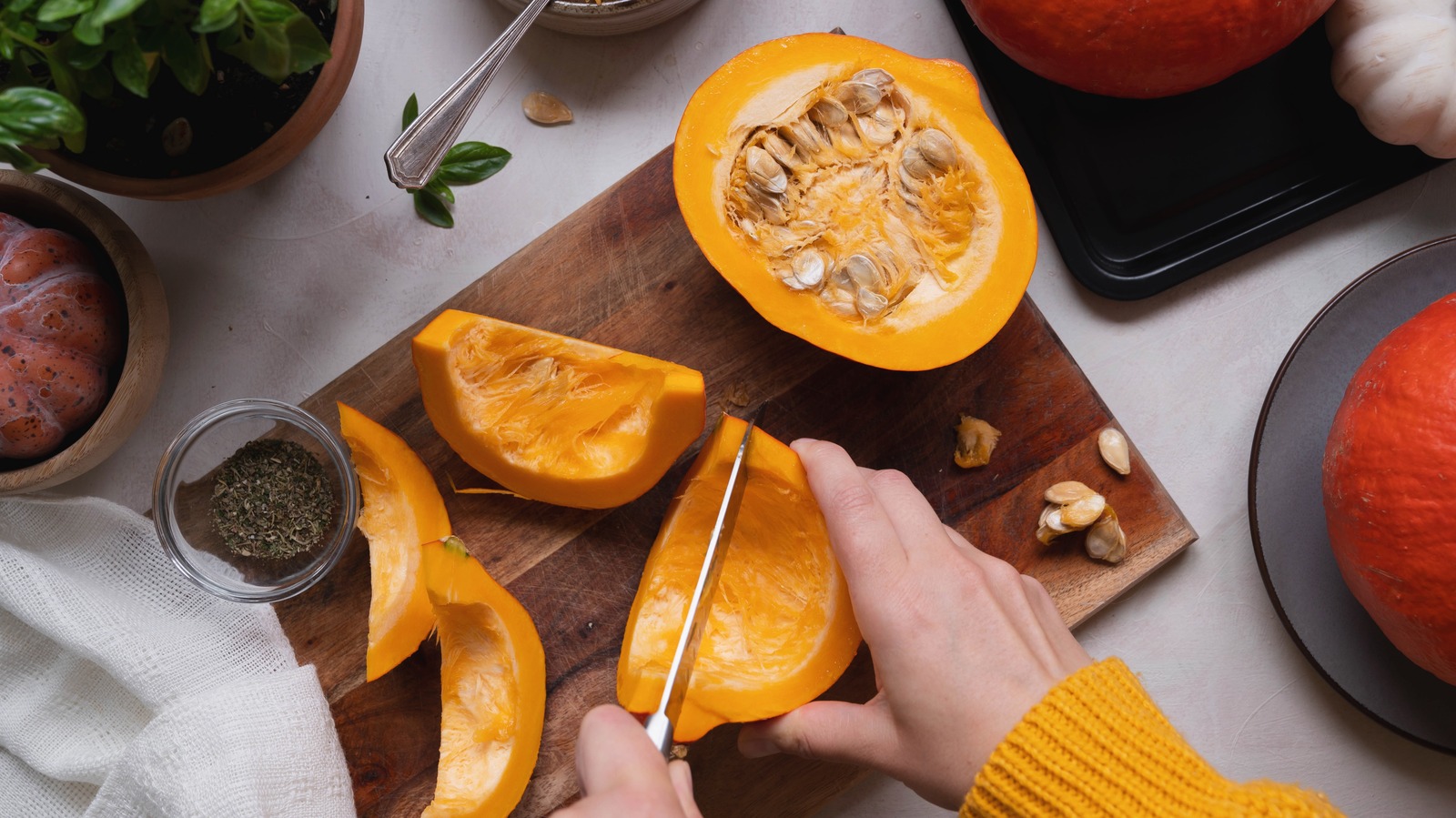 The Squash Cutting Tip That Will Make Your Life So Much Easier