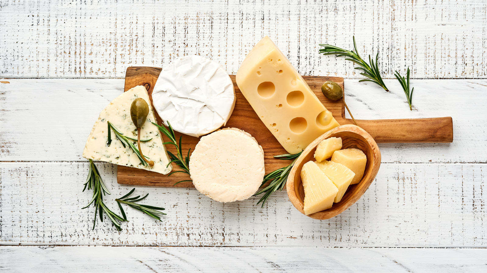 The Sugar Cube Trick To Help Keep Your Cheese Fresh