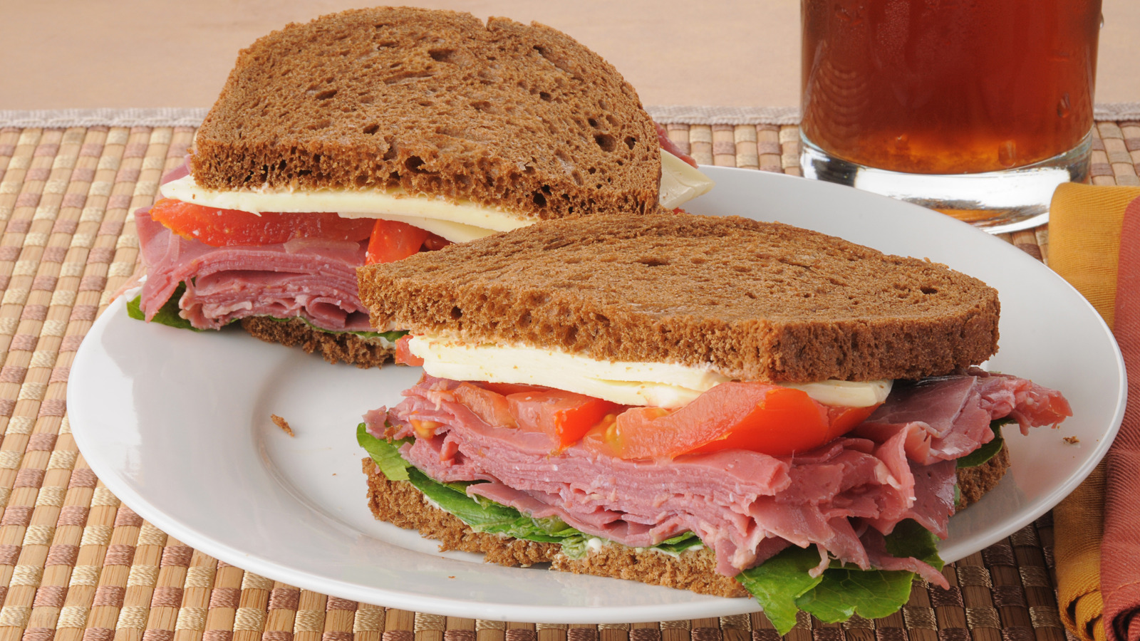The Tastiest Bread To Use For Your Next Roast Beef Sandwich