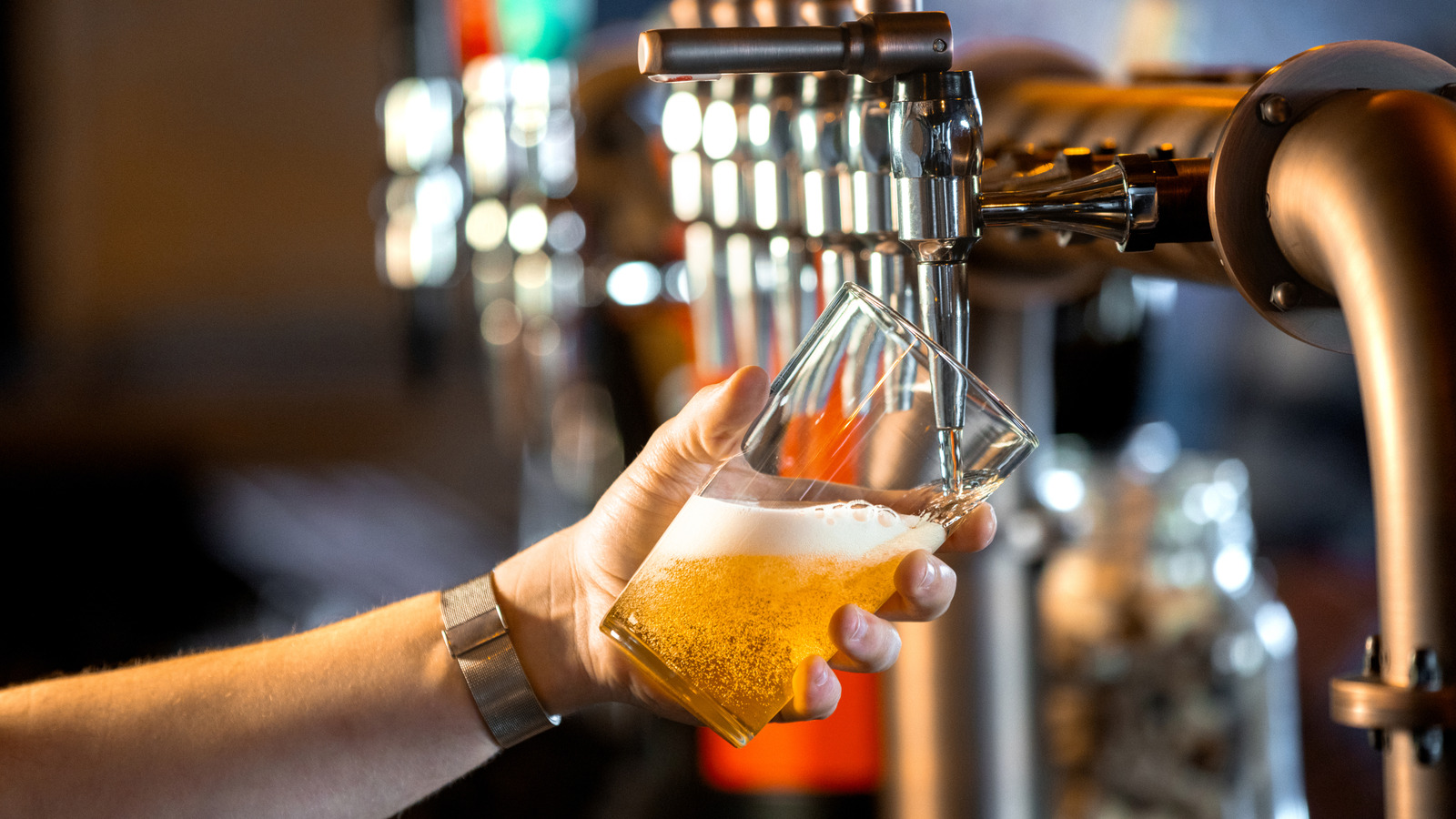 The Types Of Beer You Should Actually Be Serving Warm