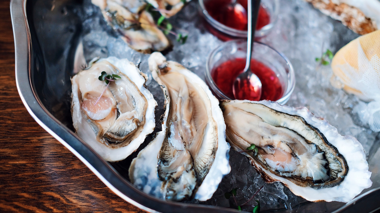 The Unexpected Ingredient You Need To Seriously Upgrade Raw Oysters