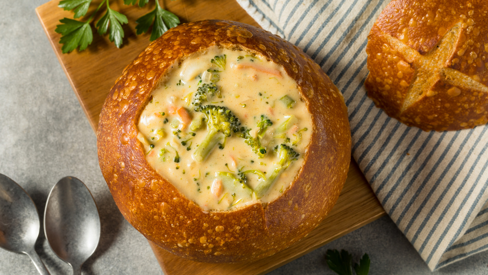 Thick And Creamy Soup Is Key For Preventing A Soggy Bread Bowl