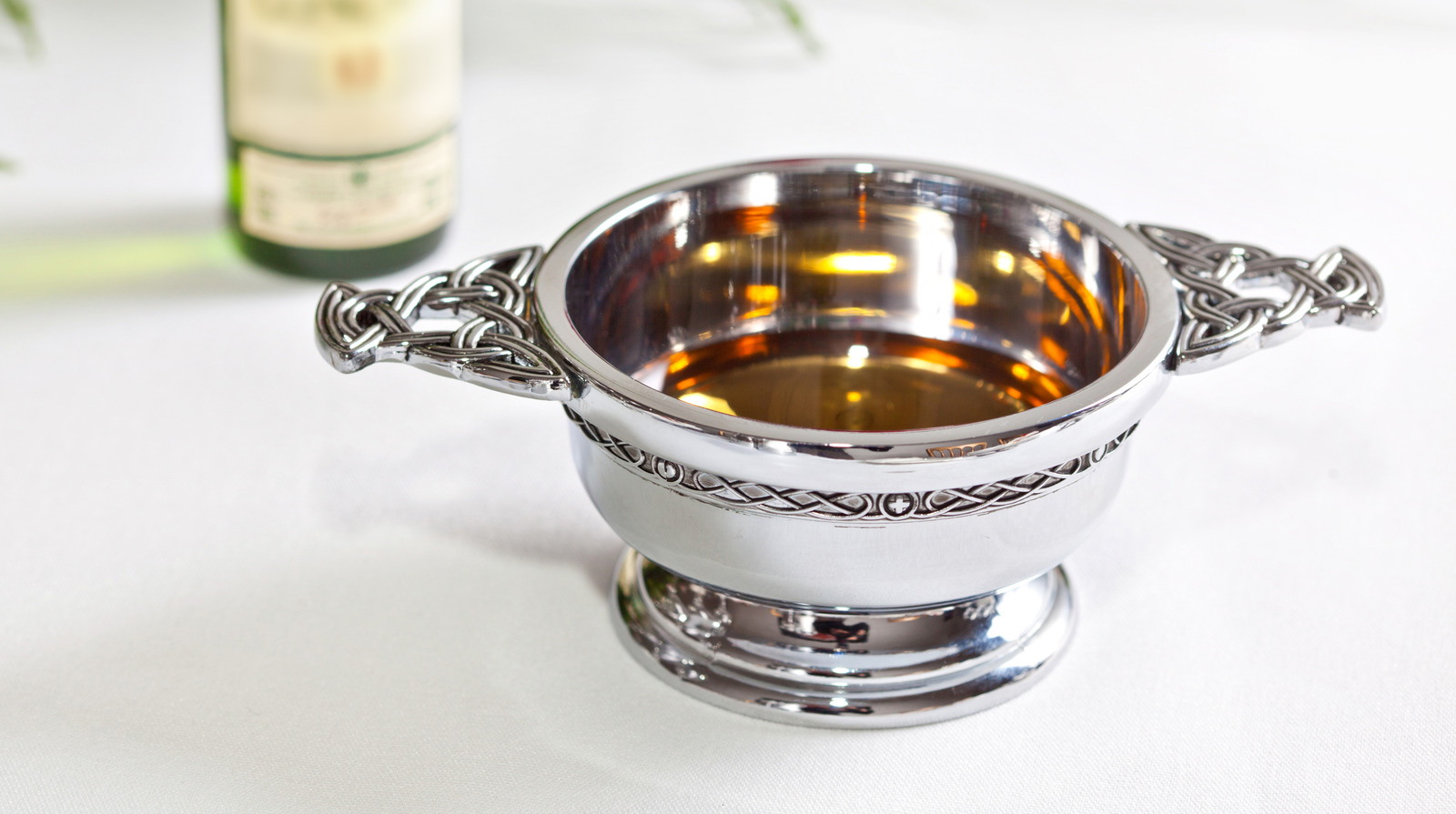 This Is How Whiskey Was Served In The 18th Century