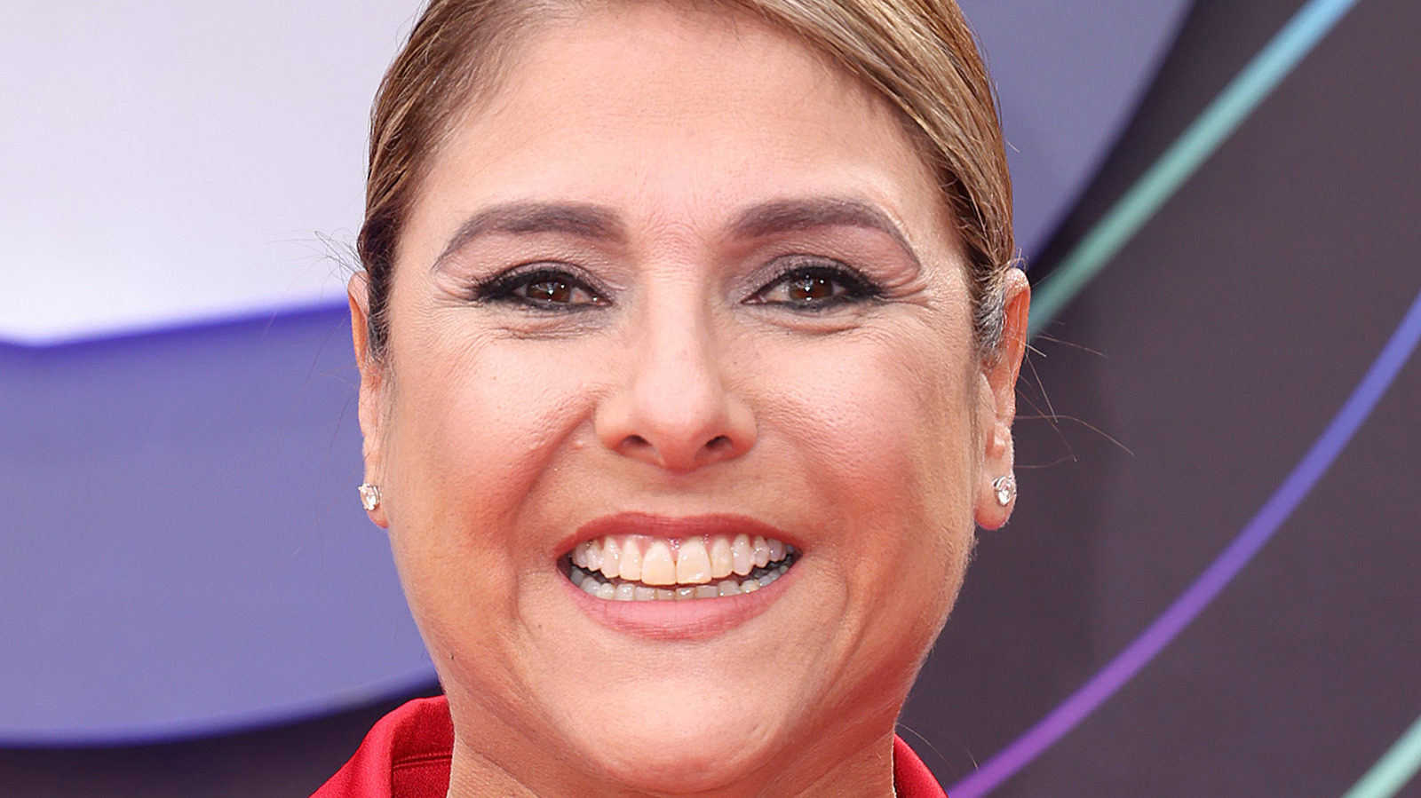 This Tip From Lorena Garcia Will Change The Way You Peel Garlic