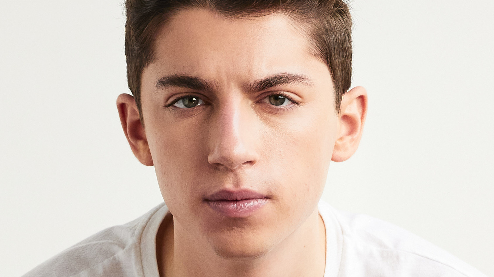 Tiktok Star Eitan Bernath Fights Hunger And Explores Cultures Through ...