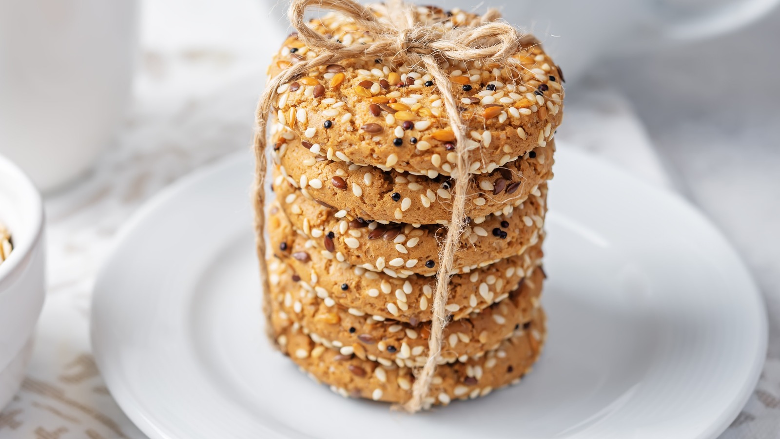 Prime Chocolate Chip Cookies With Sesame Seeds For A Nutty End - Street ...