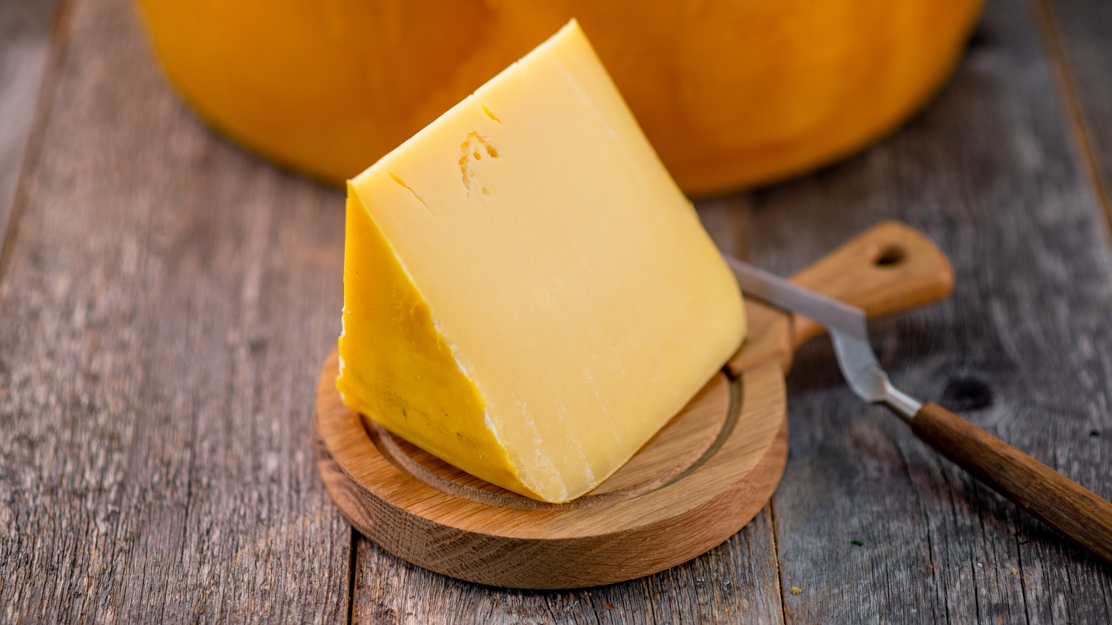 Trader Joe's New Limoncello Gouda Has Fans Confused