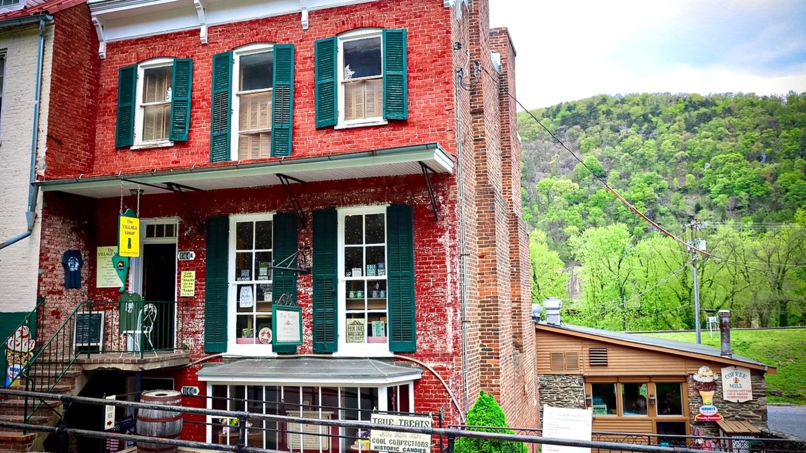True Treats Candy Store In West Virginia Is Like A Walk Through ...