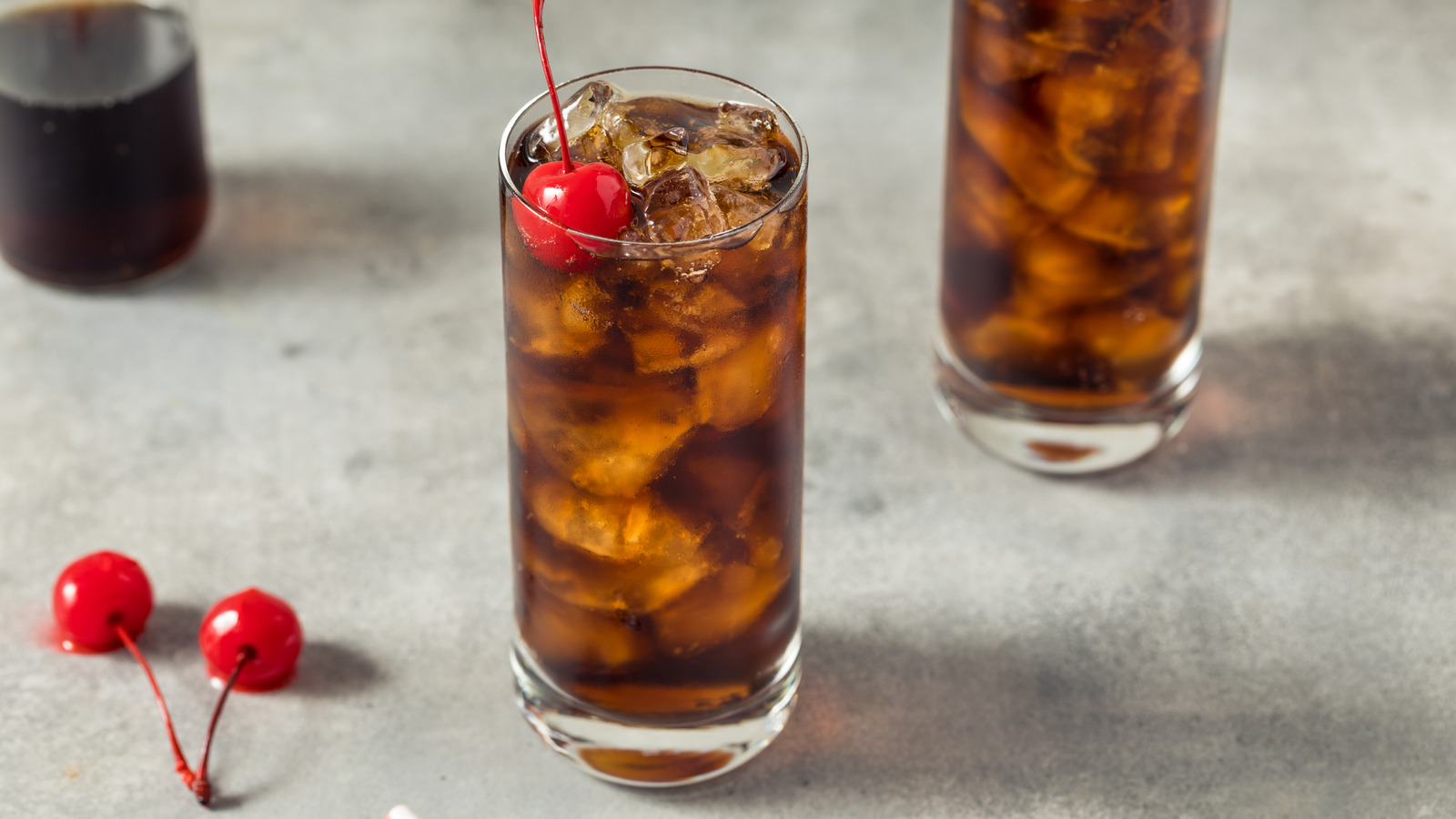 Turn Rum And Coke Into A Festive Rum Rum Rudolph Cocktail With 2 Additions