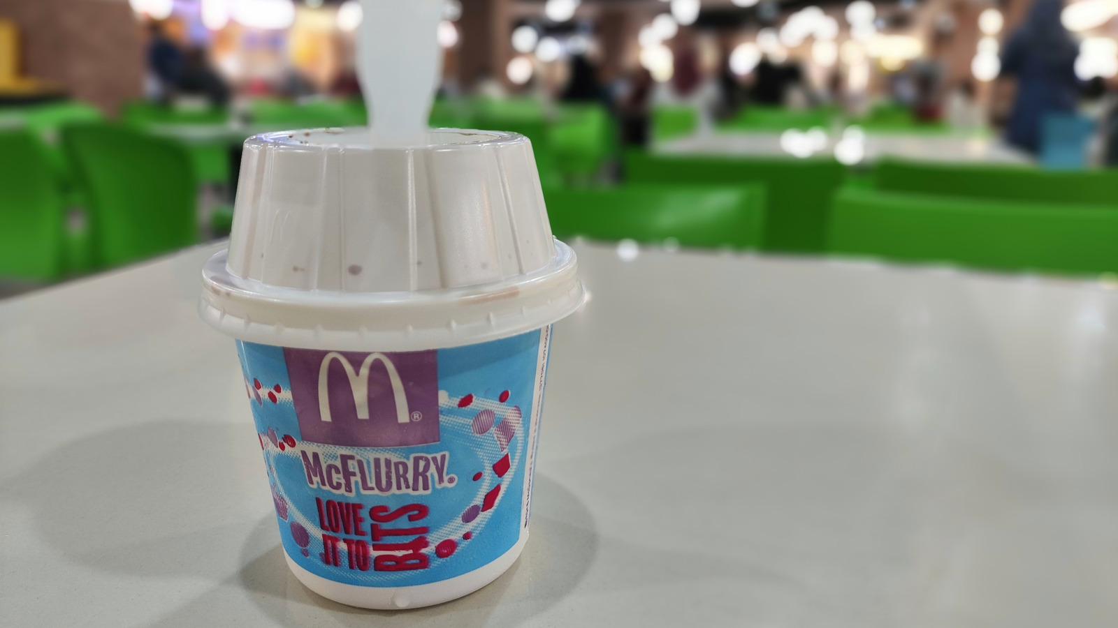 How To Turn Your McDonald's McFlurry Into A Delicious Ice Cream Sandwich