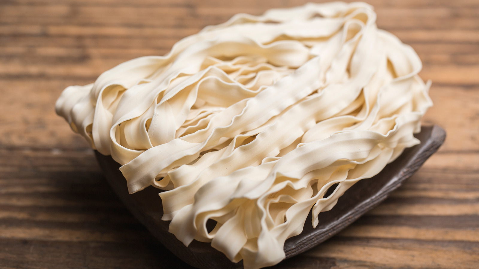 What Are Knife-Cut Noodles And How Are They Different From Ramen?