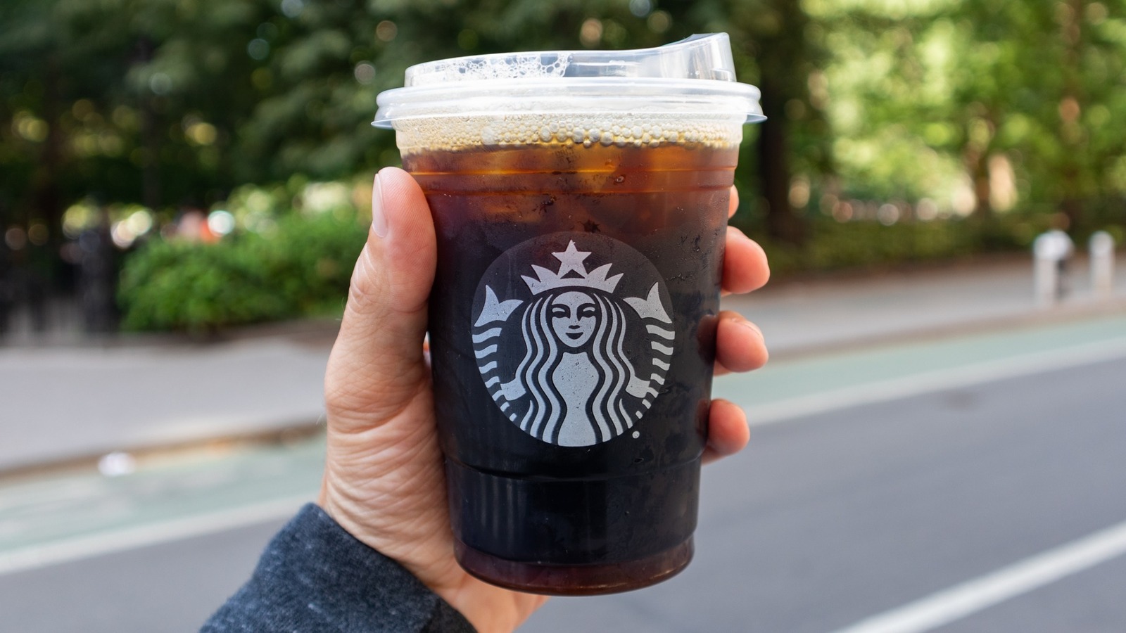 What Makes Starbucks' Iced Coffee Clover Vertica Unique?