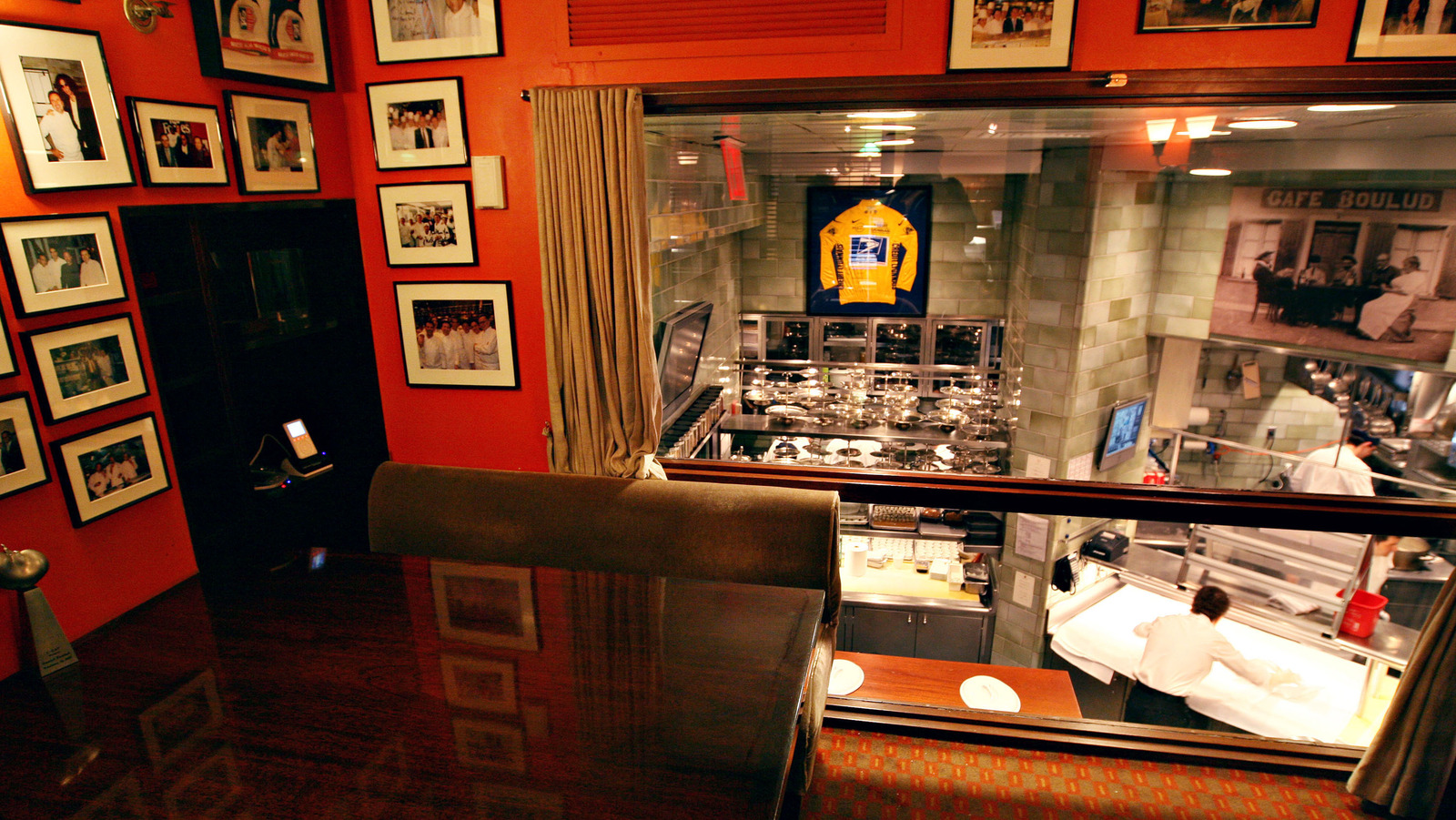 What Makes The Skybox Meal At NYC's Daniel So Unique