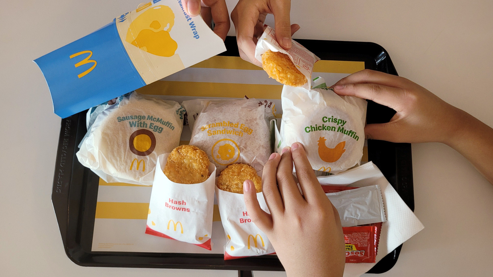 What Time Does McDonald s Stop Serving Breakfast Here s What You Need