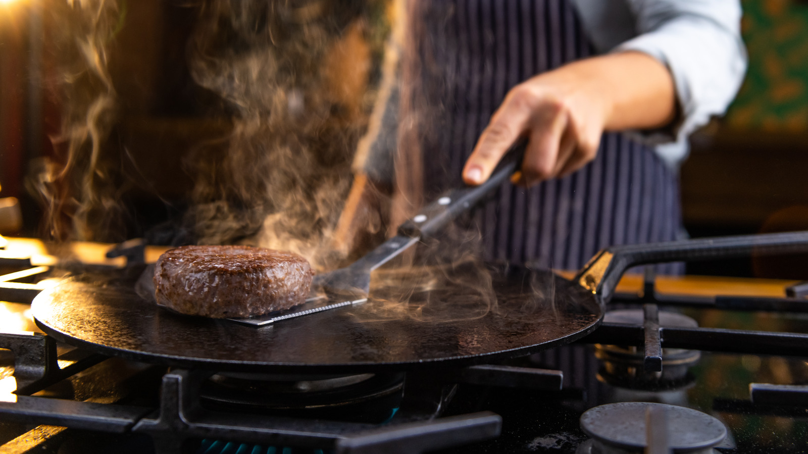 What You Need To Pay Attention To When Cooking Bison Burgers