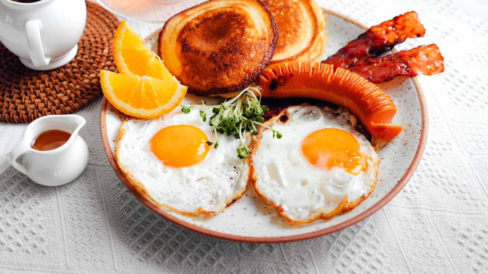 What's The Actual Difference Between A Fried Egg And Over-Easy?