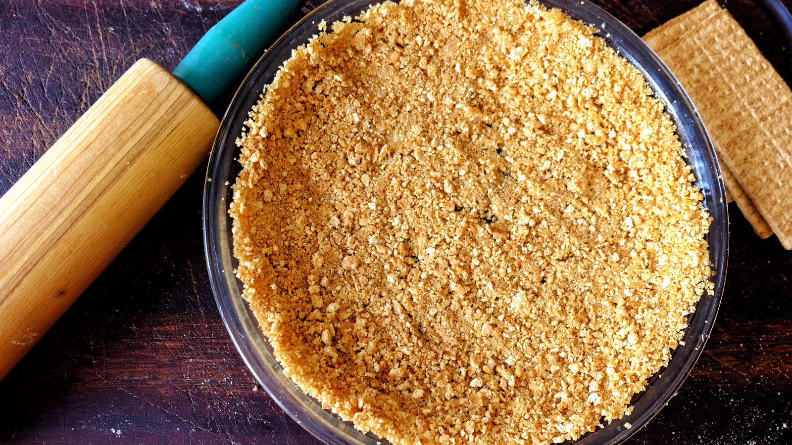 Wheat Crackers Are The Secret To Long-Lasting Crispy Pie Crusts