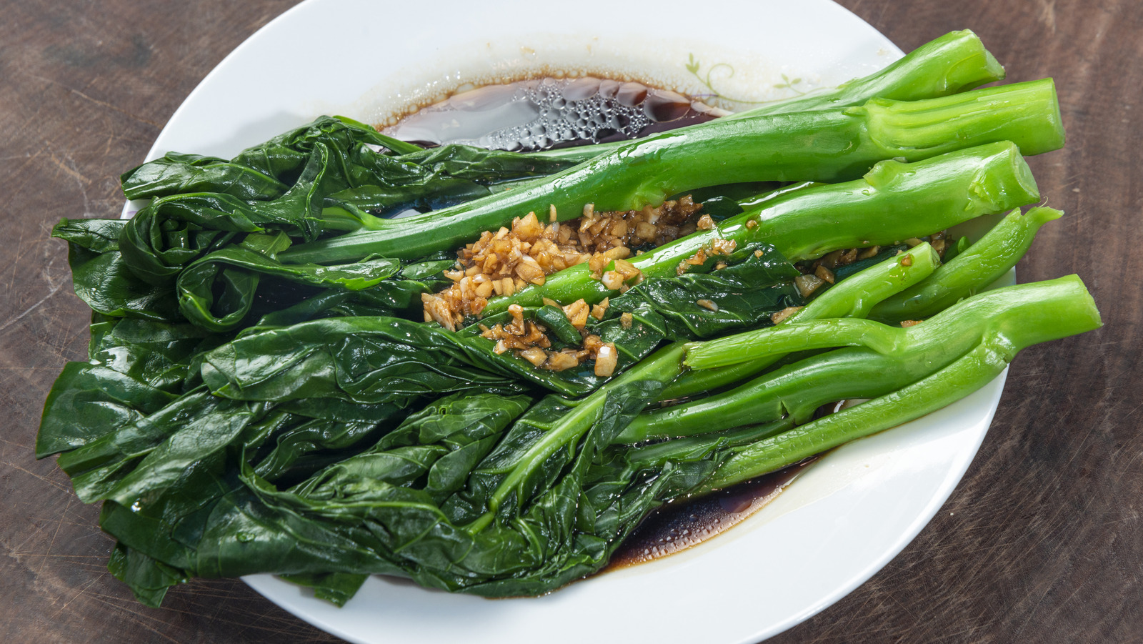 When To Use Gai Lan Over Other Broccoli Varieties