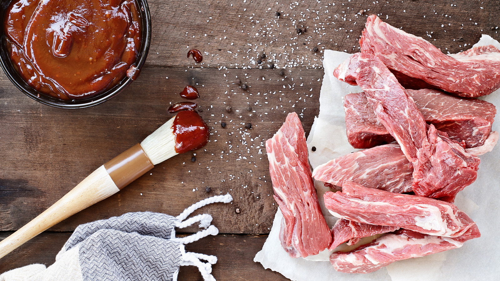 Why Boneless Short Ribs Are Such A Good Choice For Beginner Cooks