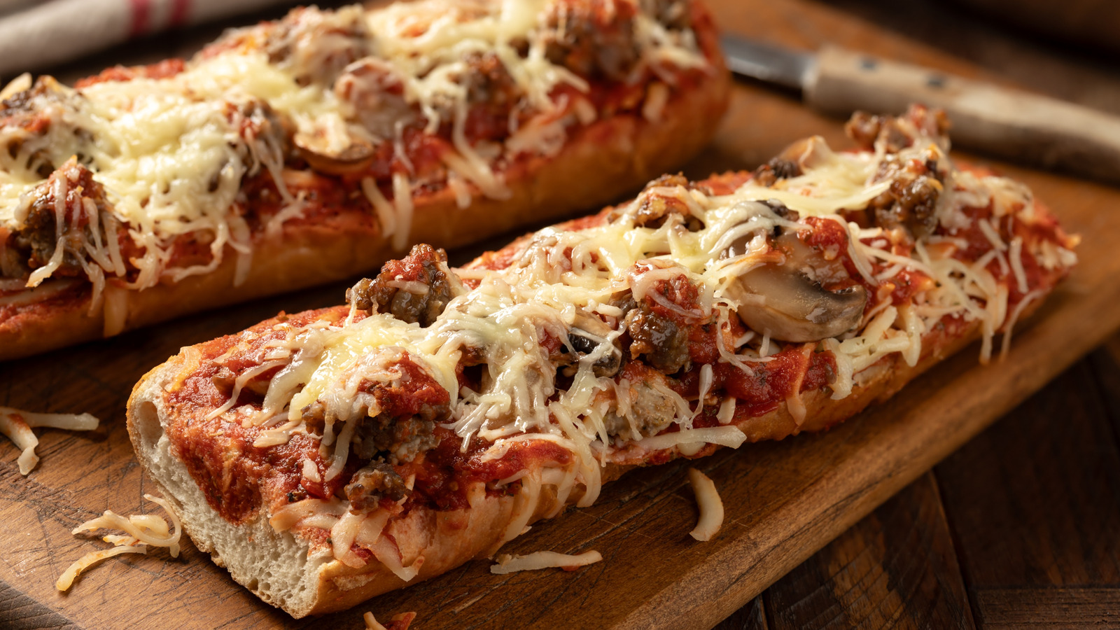 Why French Bread Pizza Curls In The Oven And How To Prevent It