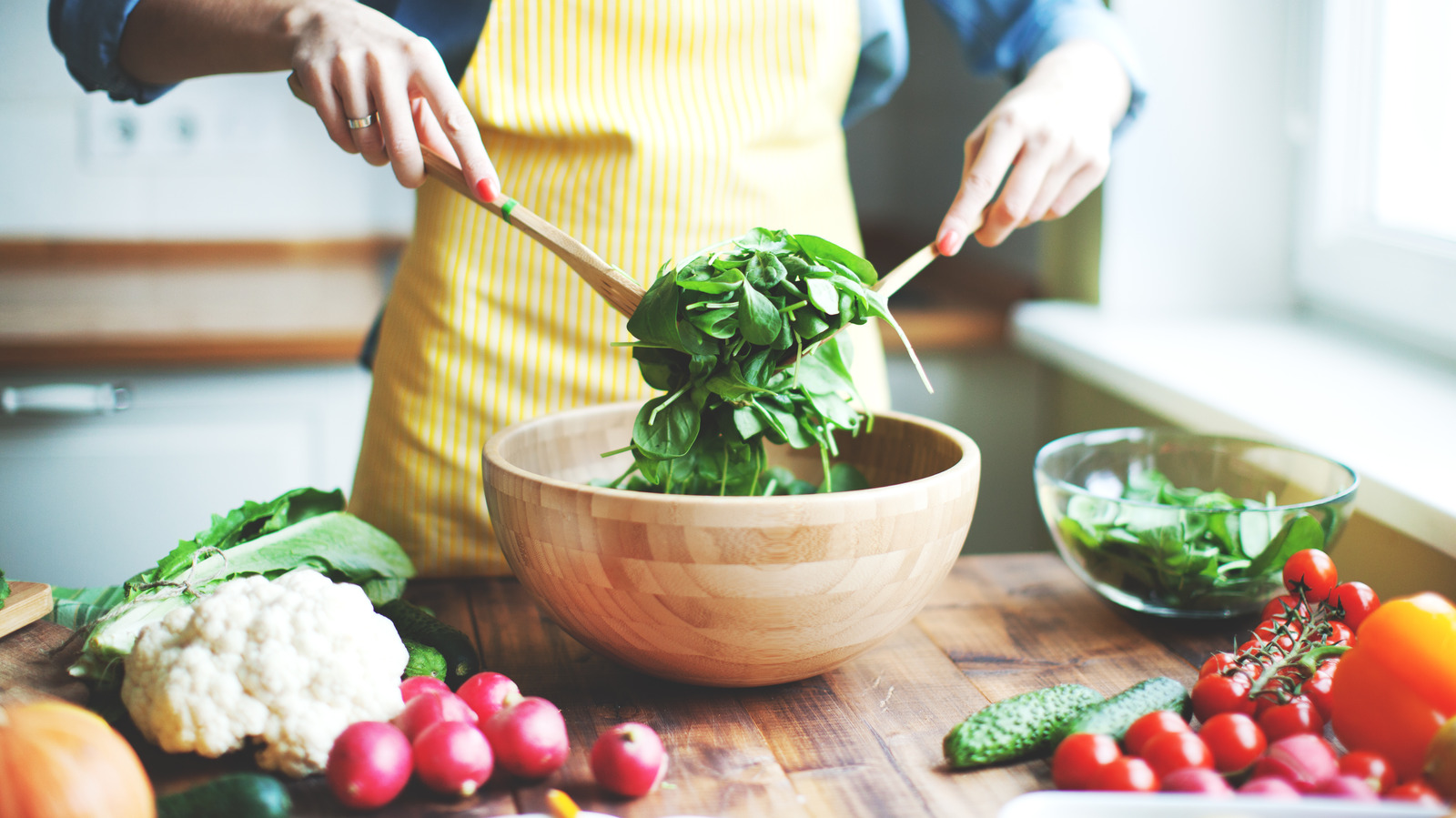 Why It Pays To Add More Fat To Your Salad