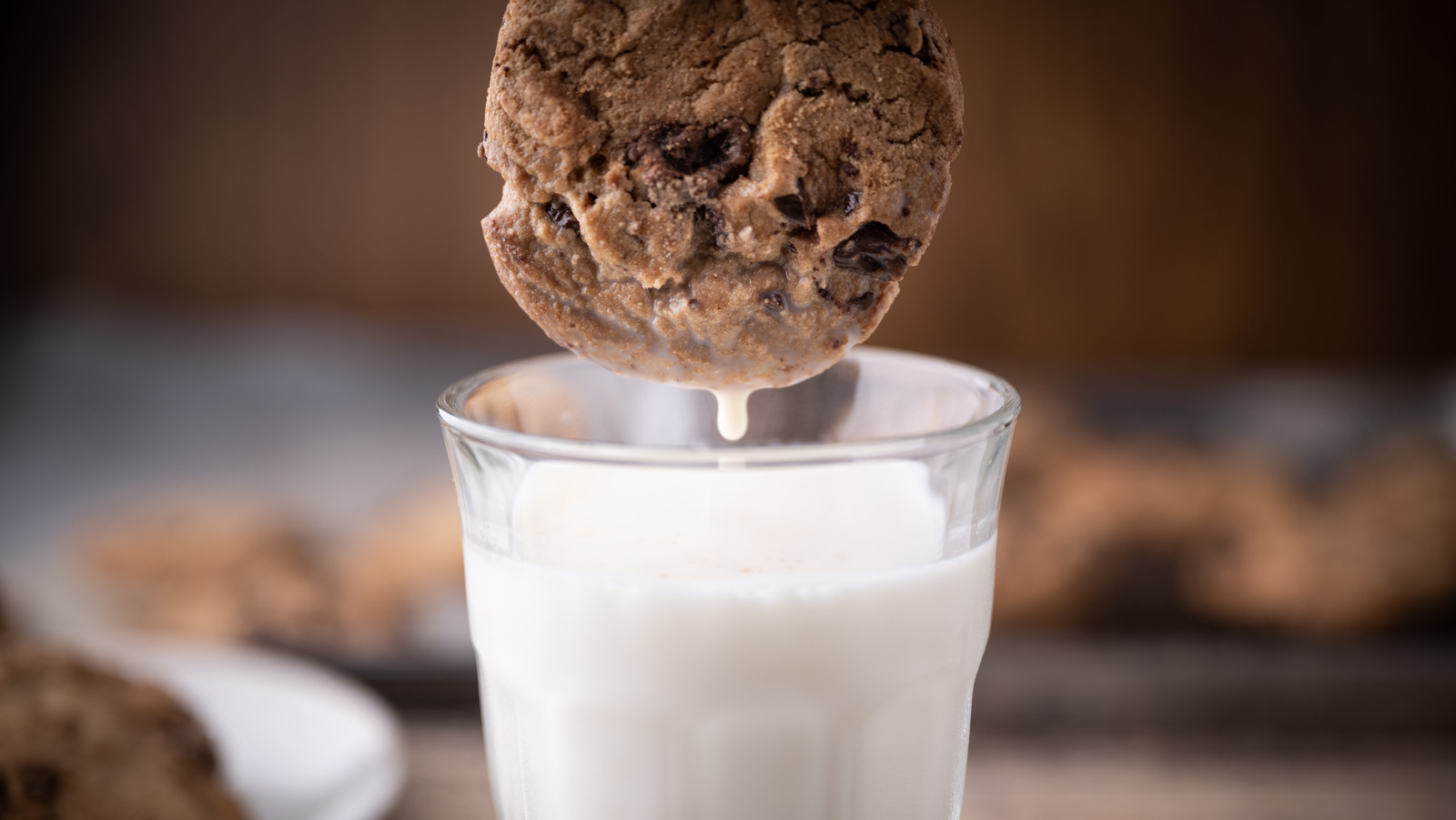 Freeze Store-Bought Cookies So Won't Break Up When You Dunk Them In Milk