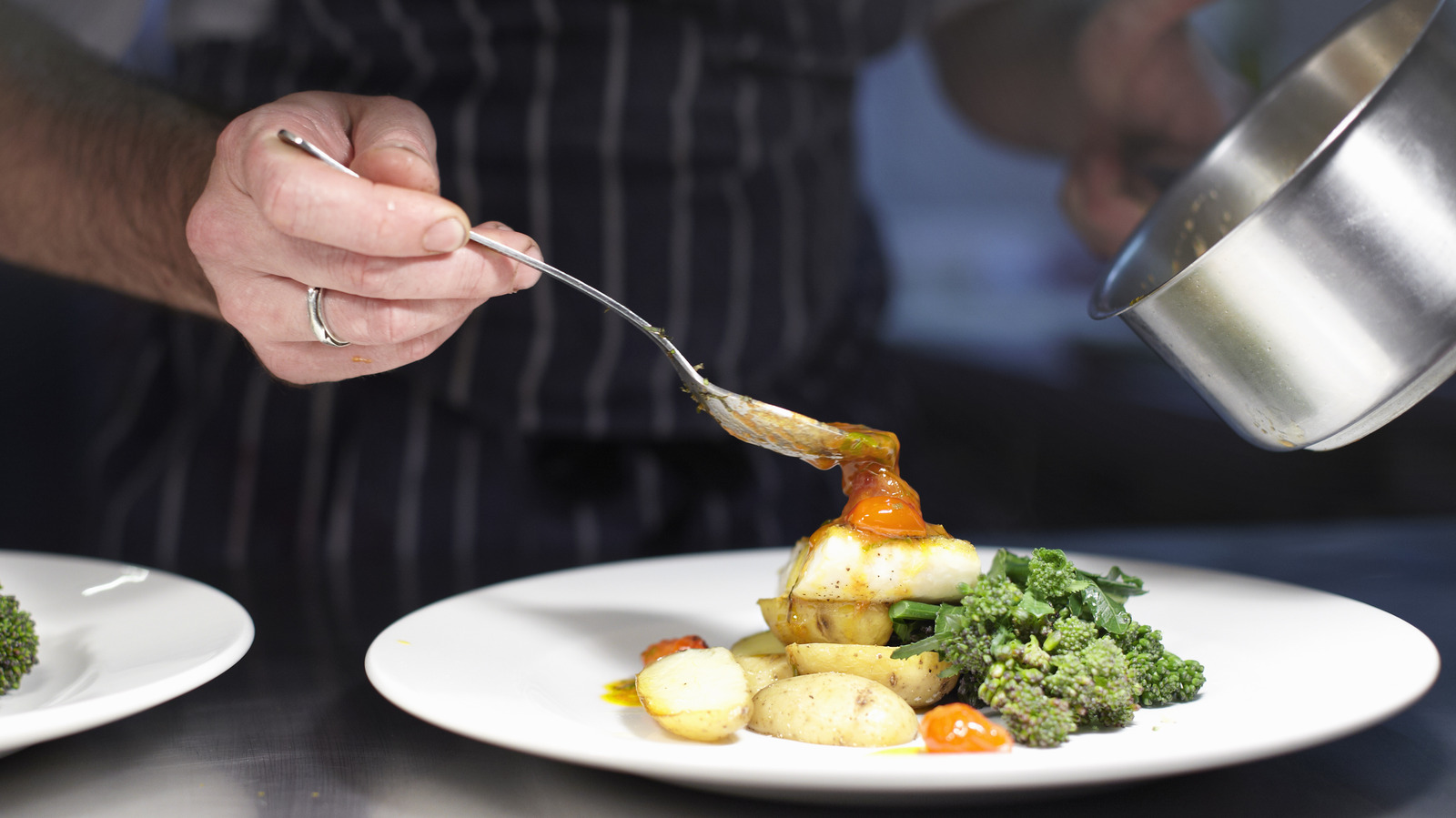 Why The Size Of Your Pan Matters For A Reduction