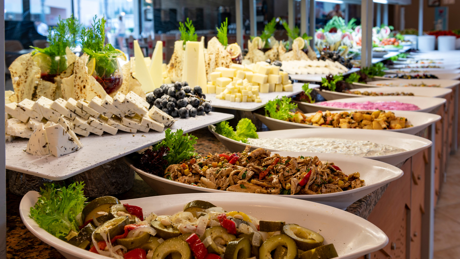Why You Need To Consider Food Safety Before Hitting Up A Buffet