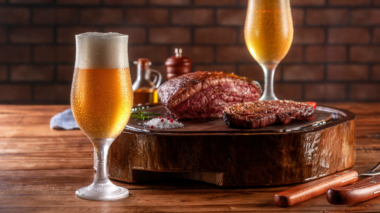 Why You Should Avoid IPAs When Cooking With Beer