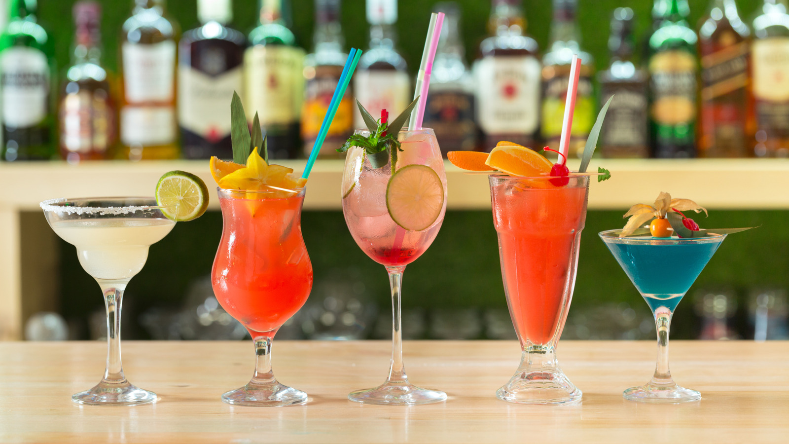 Why You Should Bypass The Classic Cocktail At This Popular Chain If You ...