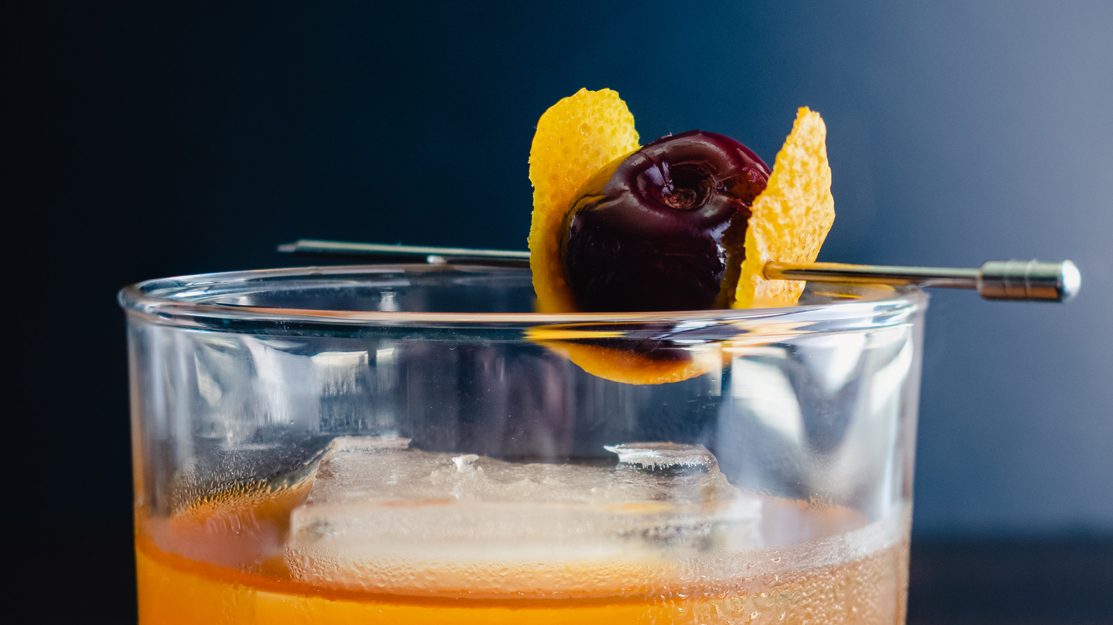 Why You Should Consider Adding Maple Syrup To Your Cocktail