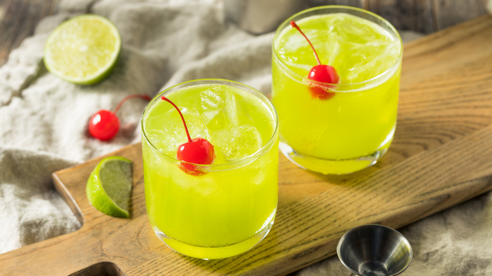 Why You Should Skip The Pre-Made Mix For Midori Sours