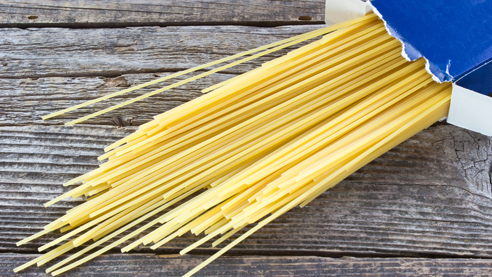 Why You Shouldn't Strictly Follow The Cooking Time On Boxed Pasta