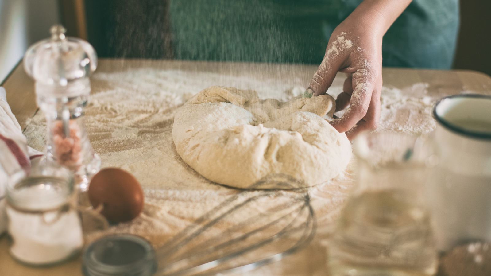 Yeast Vs Baking Powder: Which Is Best For Perfect Pizza Dough?
