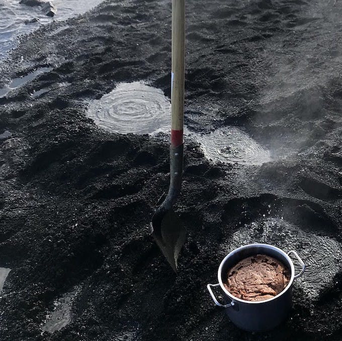 How Iceland's Lava (Volcanic) Bread Is Made